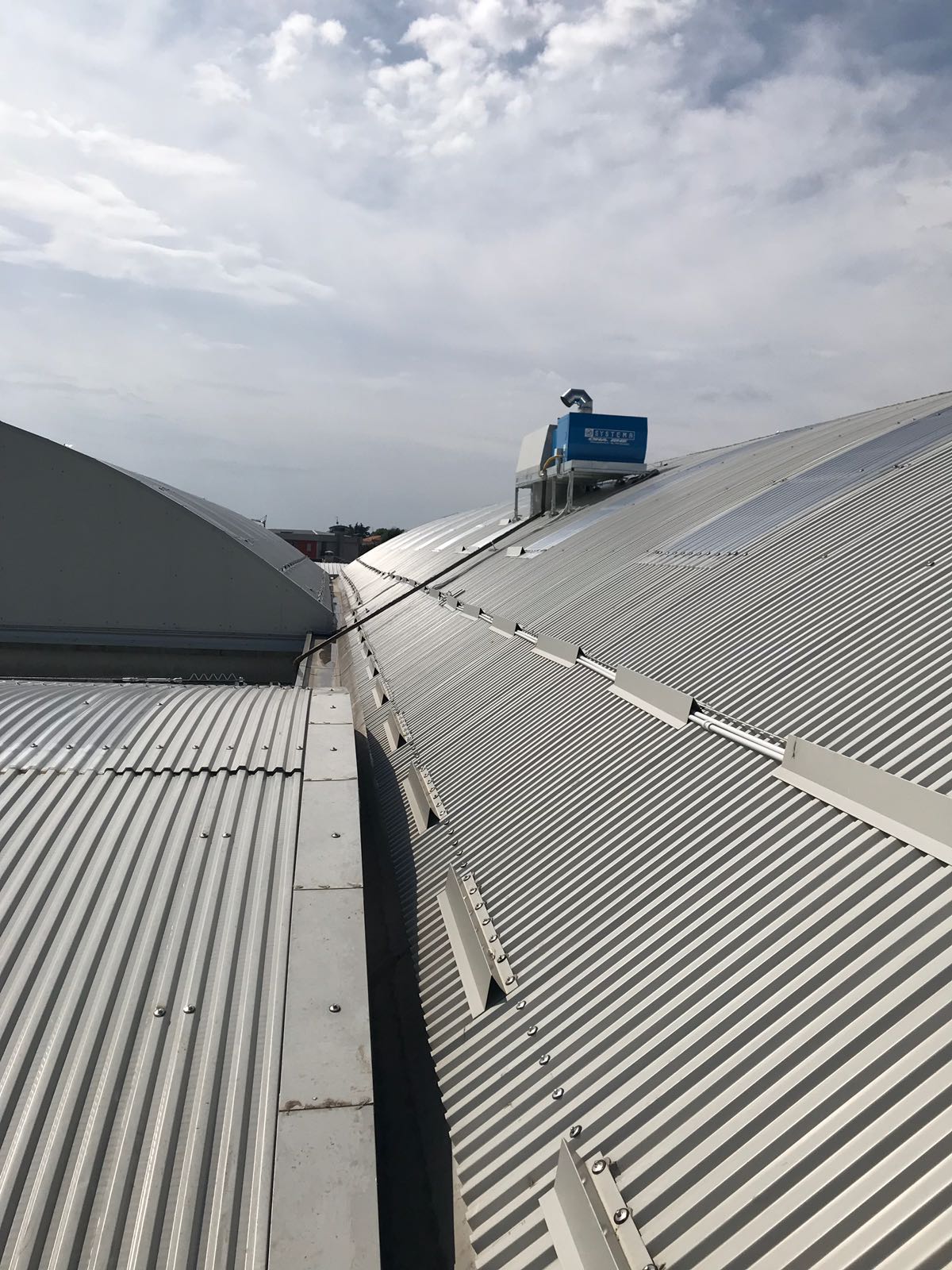 Simec Group Srl Italy – OHA RHE radiant strips | Systema